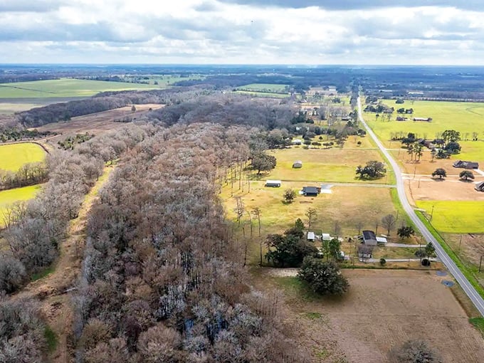 Those country roads around Arnaudville don't just lead home&mdash;they connect a community where neighbors still check on each other during hard times.
