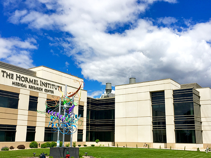 Austin's Hormel Institute brings sleek modern architecture to the land of SPAM, proving innovation comes in all flavors.