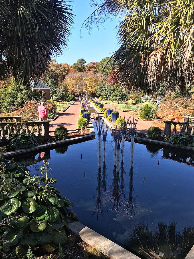 Columbia's State House gleams in the Carolina sunshine, surrounded by manicured gardens bursting with state pride.