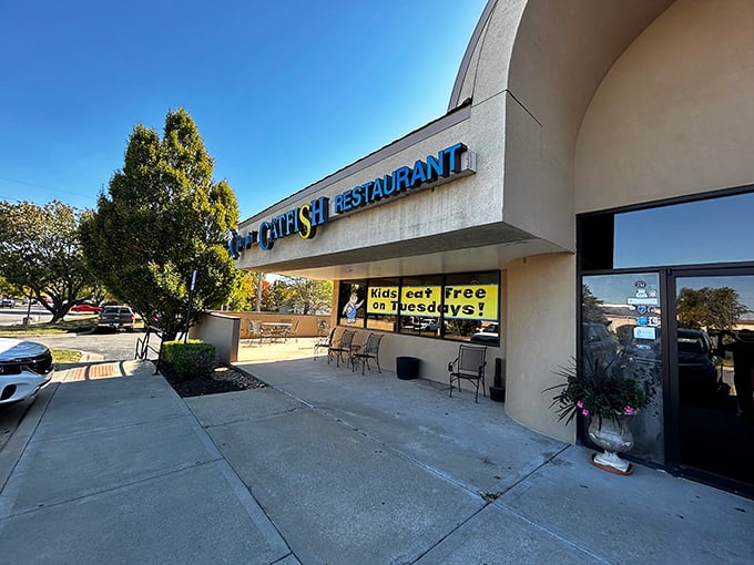Jumpin' Catfish's distinctive arched entrance leads to catfish so perfectly fried, it practically jumps onto your plate.
