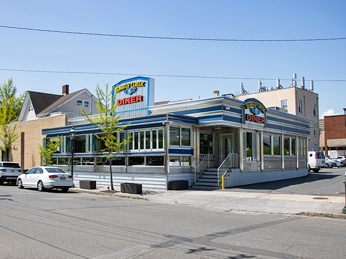Tenafly Classic gleams in the sunlight like a chrome jewelry box filled with breakfast treasures waiting to be discovered by hungry visitors.