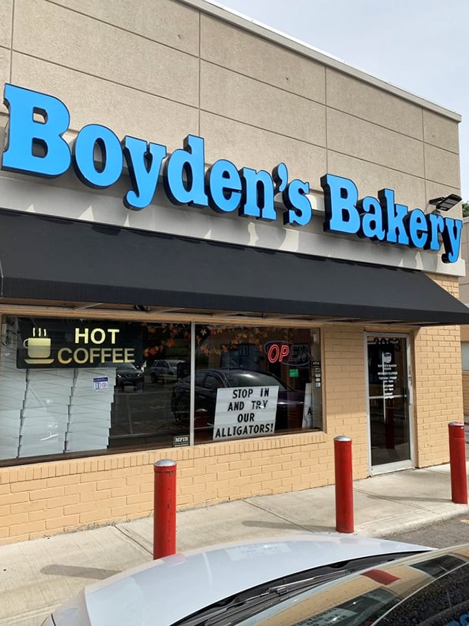 Boyden's sign close-up: When a bakery advertises alligators, Hoosiers know it's not about reptiles. It's about twisted, glazed perfection.