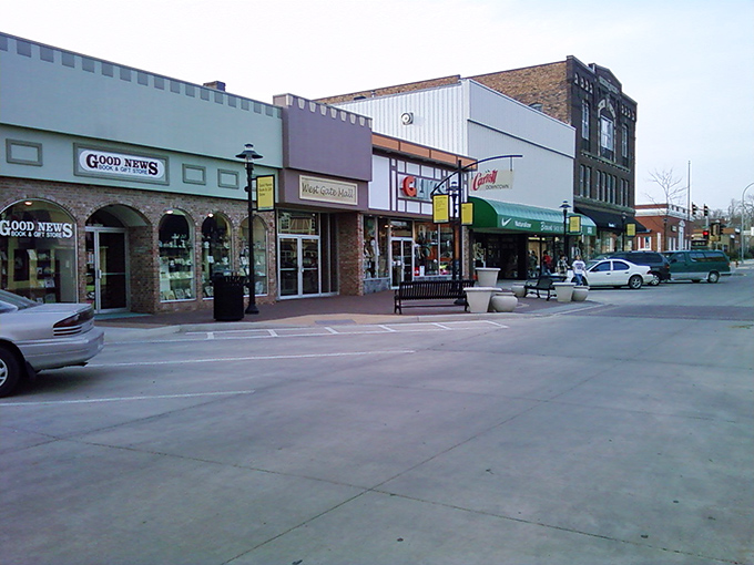 Historic buildings house Carroll's local businesses and eateries. Retirement paradise without the paradise price tag!