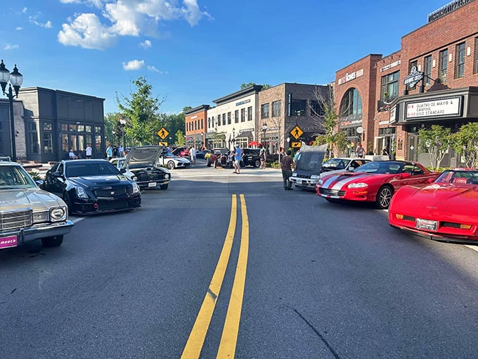 The streets of Cumming welcome visitors with classic storefronts and ample parking &ndash; practical beauty at its finest. 