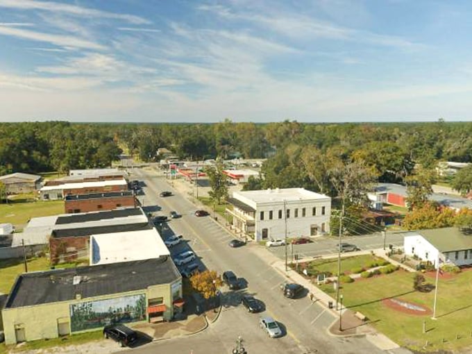 Main Street Folkston offers that quintessential small-town Georgia experience where life moves at a gentler pace.