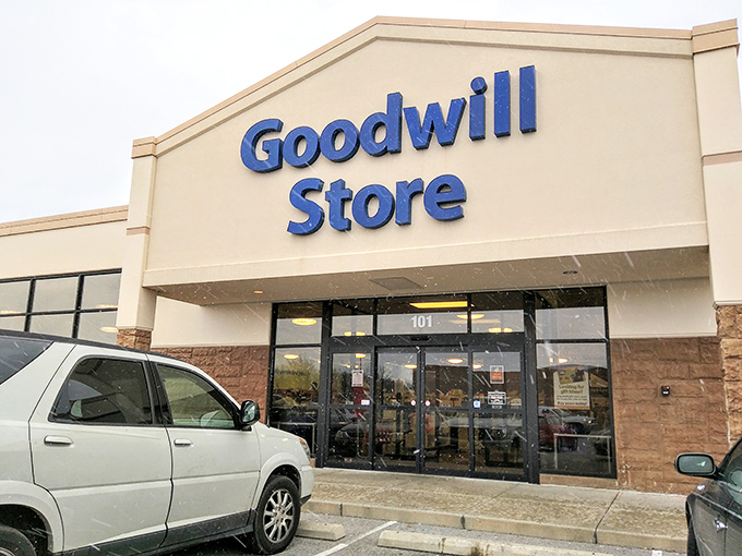 Goodwill Lafayette's simple exterior is the Clark Kent to its Superman interior&mdash;mild-mannered from outside, but packed with bargain superpowers within.