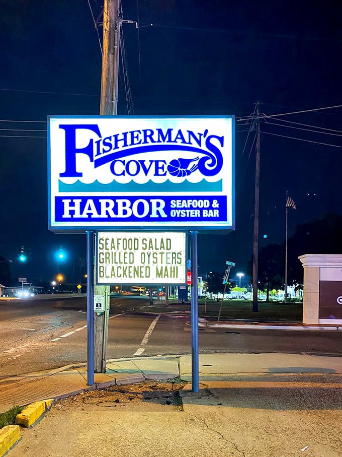 That simple Harbor Seafood sign promises more seafood satisfaction than finding an unexpected twenty in your old jacket pocket.