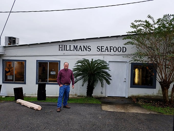 This unassuming white market doesn't need fancy decor when the shrimp are this fresh. It's like seafood's answer to a speakeasy.