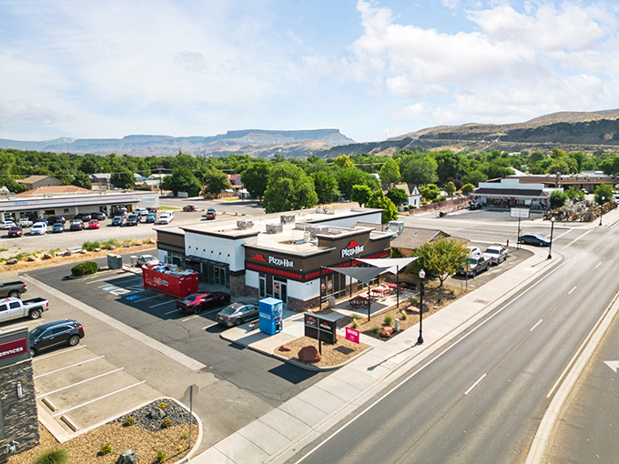 New developments in Hurricane blend seamlessly with the dramatic landscape &ndash; Mother Nature's version of curb appeal.