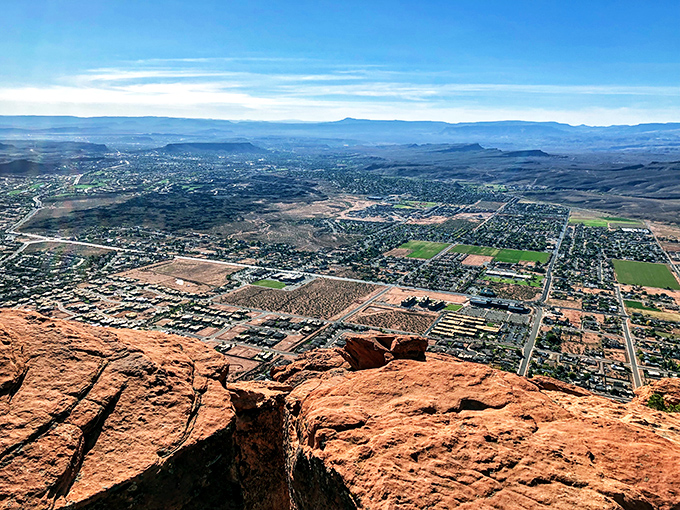 Snow Canyon's dramatic landscape provides a stunning natural playground right outside this peaceful community's doors. 
