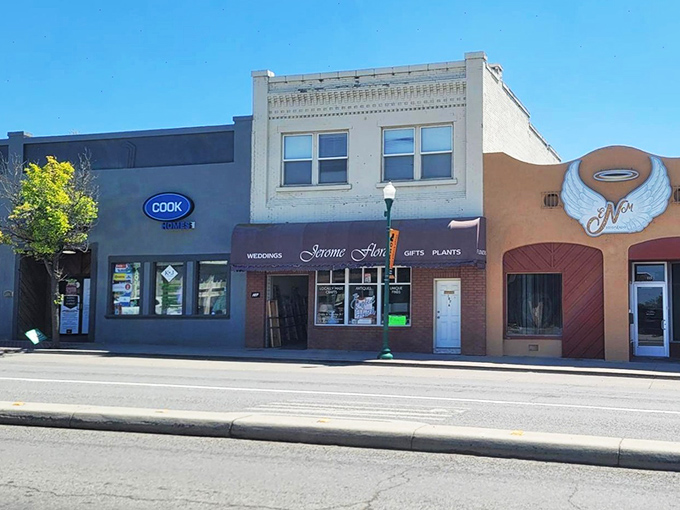 The big sky country meets small town charm in Jerome, where historic buildings frame a perfectly unpretentious main street.