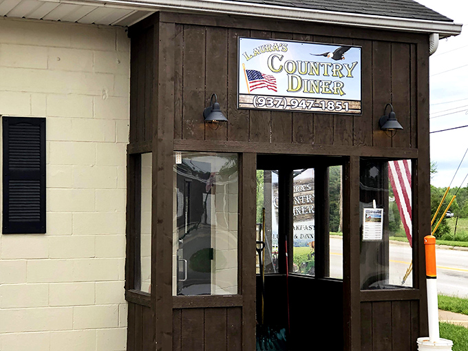 Laura's Country Diner: Small town, big flavors &ndash; where the chicken and noodles taste suspiciously like your grandmother might be back in the kitchen.