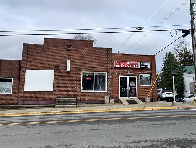 Miss Betty's: "Patriotic bunting and homestyle cooking &ndash; Miss Betty's doesn't just serve America, it celebrates it on every plate."