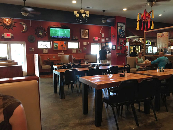 The dining area feels like someone's colorful living room &ndash; if that someone had impeccable taste in both d&eacute;cor and Mexican cuisine. 