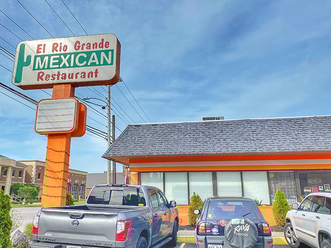 El Rio Grande: where the bold orange exterior is just a preview of the flavor inside. Small-town Mexican food with nothing small about its taste.