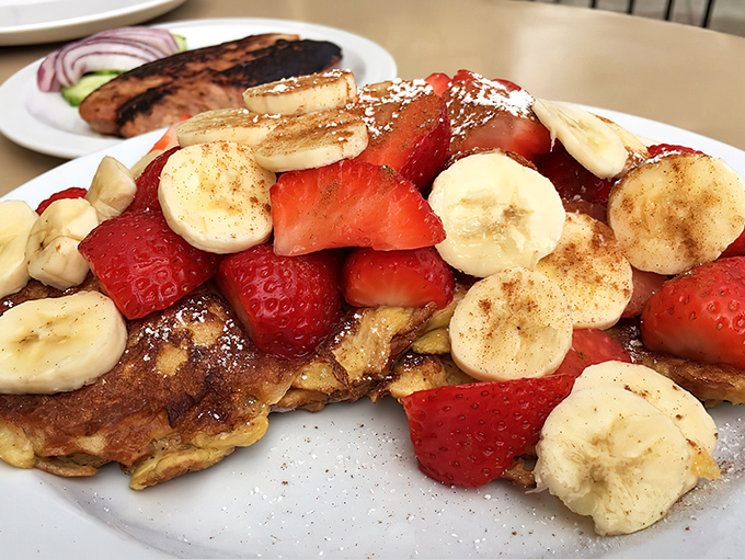 When breakfast looks like dessert but has enough fruit to count as "healthy." Self-deception never tasted so good.