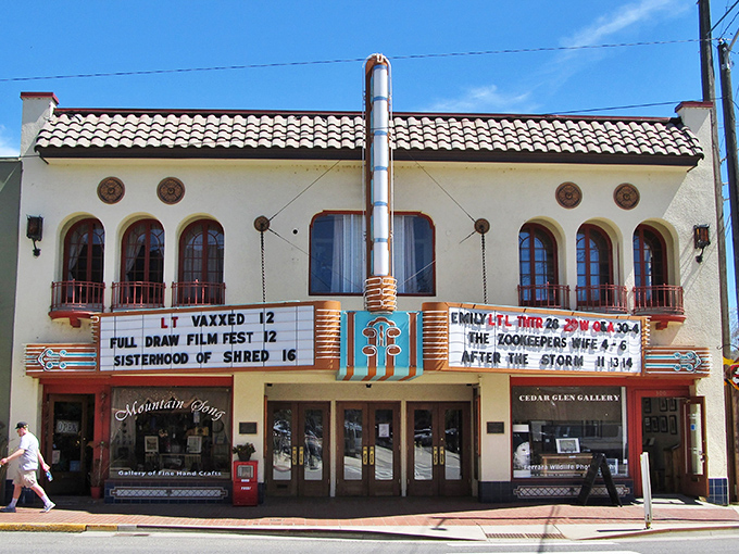 The Panida Theatre's Spanish Mission fa&ccedil;ade offers cultural enrichment without the cultural pretension of big-city venues.