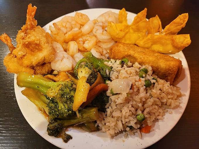 A perfect harmony of textures and flavors &ndash; crispy tempura, tender shrimp, and vibrant broccoli. It's like a greatest hits album for your taste buds.