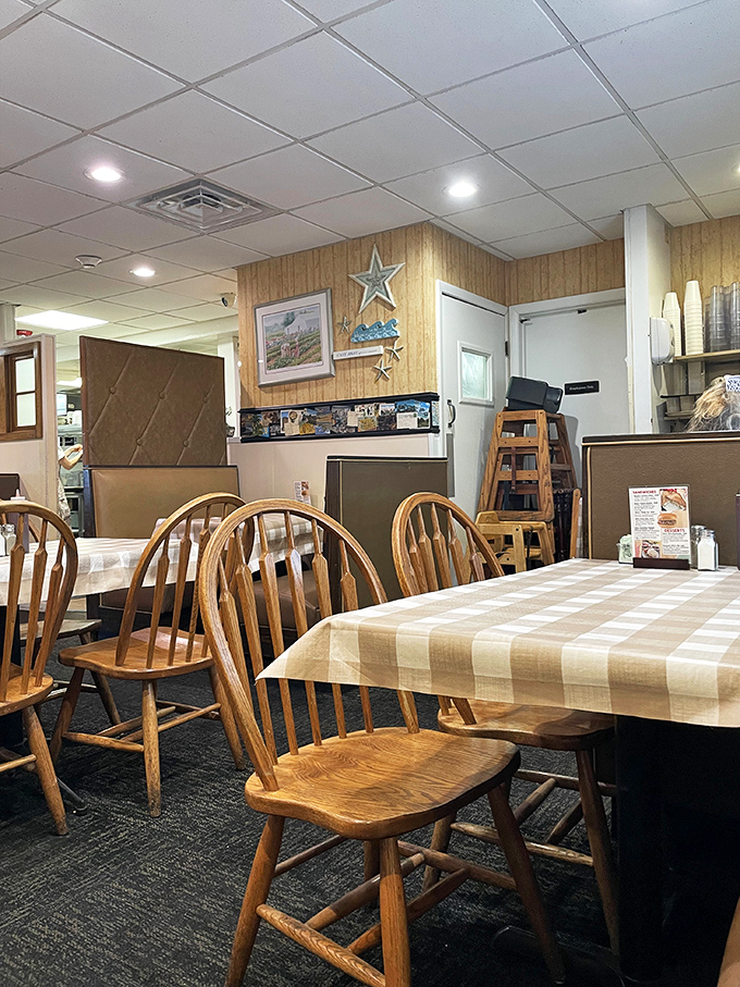 The dining room at Yoder's feels frozen in time, in the best possible way. No Edison bulbs or reclaimed wood &ndash; just genuine hospitality.