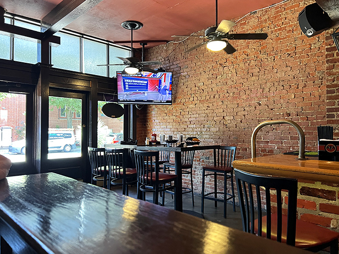 The dining room feels like it was designed by someone who actually eats in restaurants. Novel concept, I know&mdash;comfort without pretension.