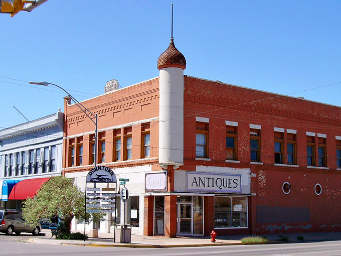 Alamogordo's classic architecture speaks to a time when buildings were built to last and budgets weren't built to break.