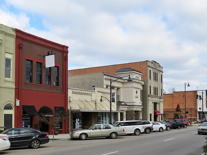 Guntersville's main street stretches toward the horizon with the confident air of a town that knows exactly what it is. No identity crisis here, just pure Alabama charm.