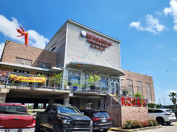 Rose's multi-level building with that giant red crawfish on top is like seafood's version of the Bat-Signal for hungry Texans.