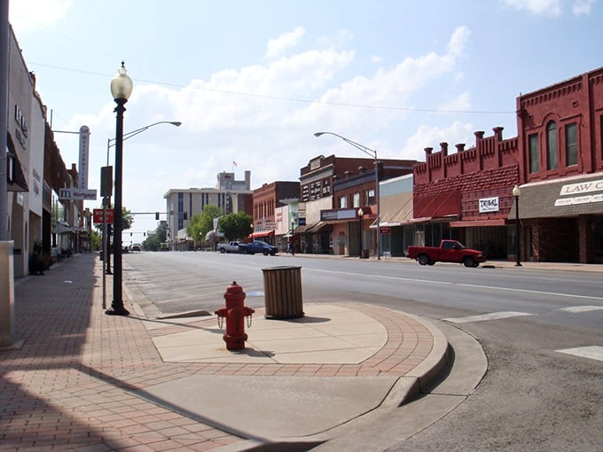 Red brick buildings line Ardmore's historic downtown. Behind those facades are shops and restaurants with prices that won't shock retirees.