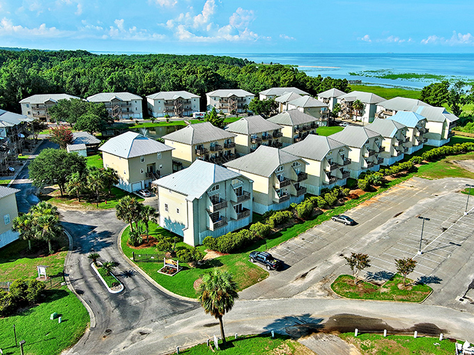 Tucked between water and woodland, Daphne&rsquo;s peaceful communities embrace the Gulf breeze and coastal calm.