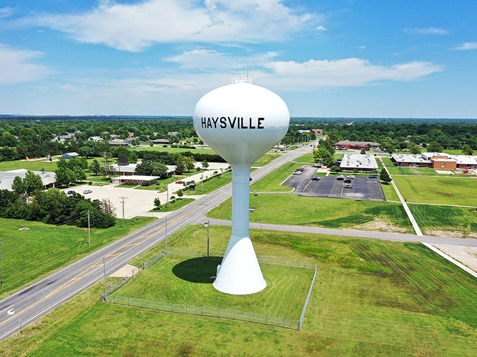 Wide streets and ample parking make Haysville a retiree's dream&mdash;no more squeezing into tight downtown parking spaces!