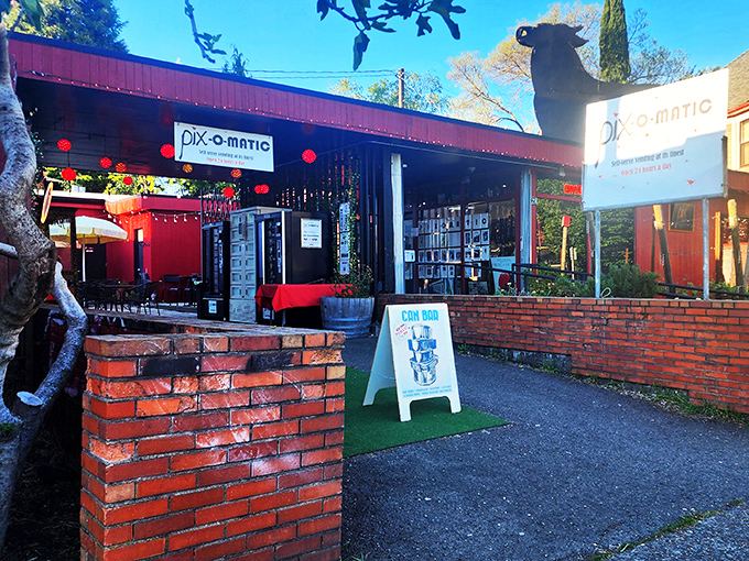 This isn't your average vending machine &ndash; Pix-O-Matic's exterior promises 24/7 access to French pastry perfection. 