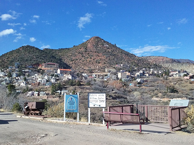 Prescott's hillside vantage points offer sweeping valley views &ndash; the kind that usually come with property taxes that make retirees weep.