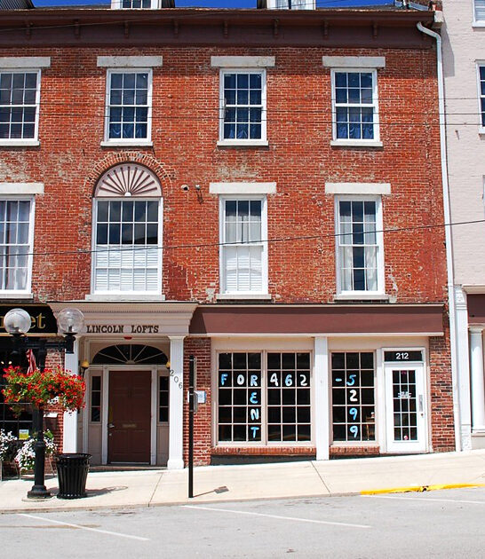 charming towns illinois getaway ftr