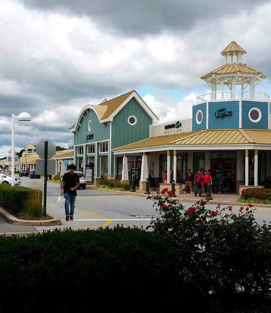 delaware enormous outlet mall ftr