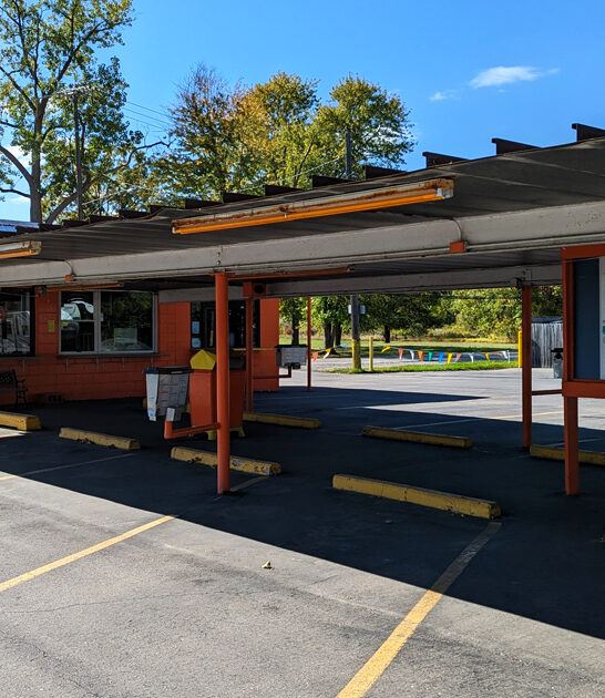 delicious burger restaurant michigan ftr