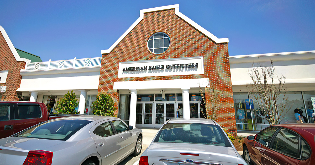 The Enormous Outlet Mall In Virginia That’ll Make Your Bargain-Hunting ...