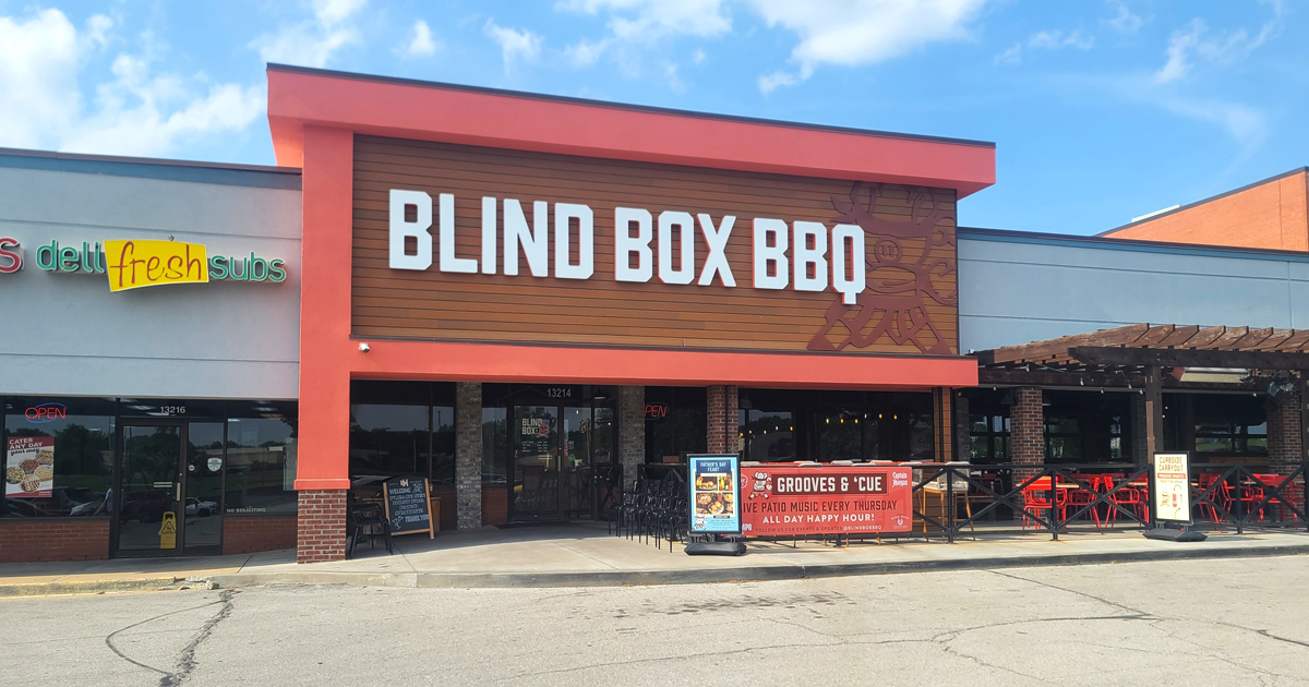 This No-Fuss Restaurant In Kansas Has Beef Brisket So Good, It's Worth ...