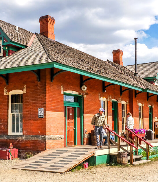 gorgeous antiquing town colorado ftr