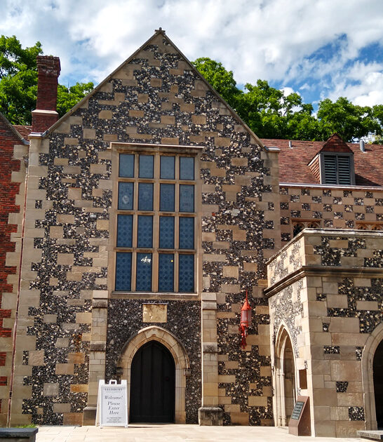 gorgeous castle iowa garden ftr