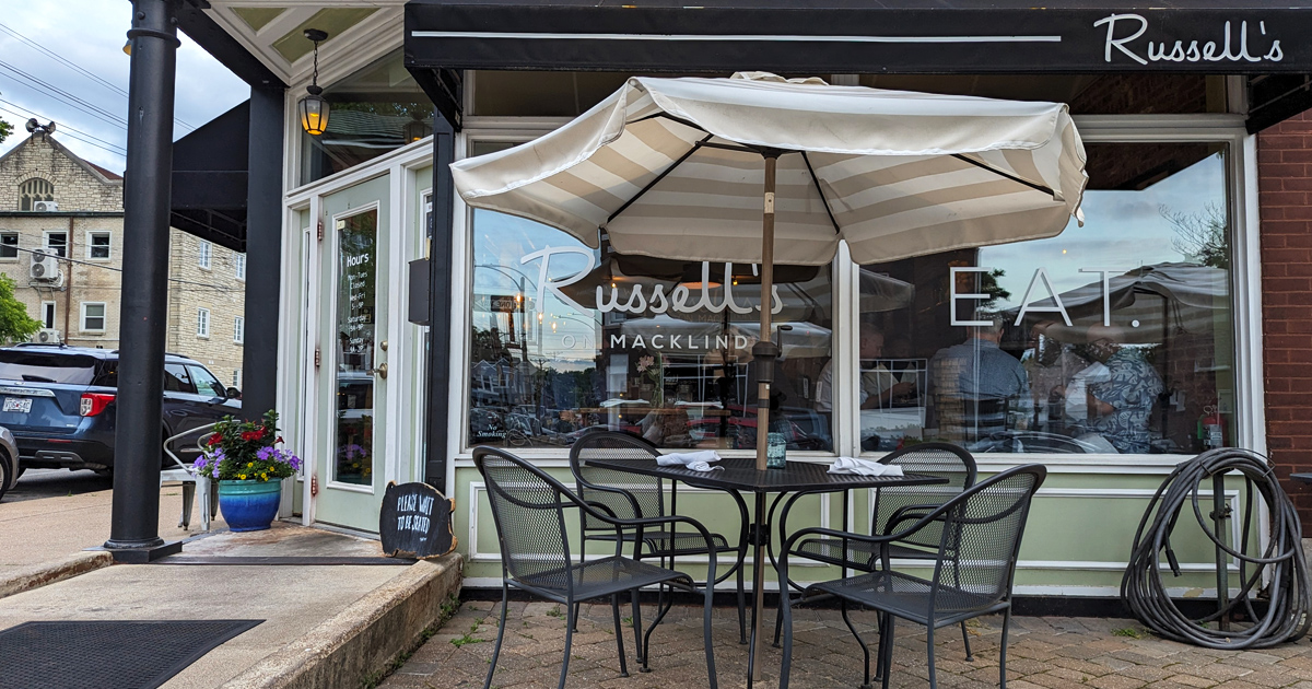 The Homey Restaurant In Missouri That Secretly Serves The Best Cinnamon ...