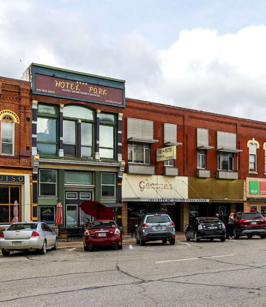 iowa charming towns ftr