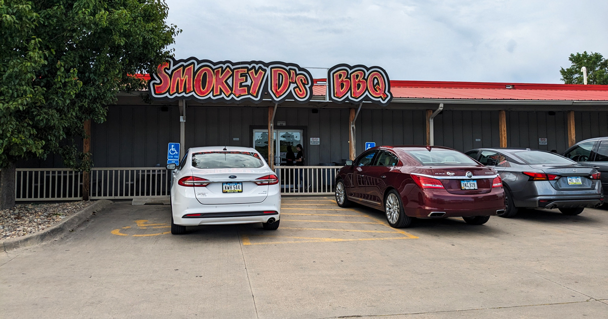 People Drive From All Across Iowa For The BBQ Ribs At This Iconic ...