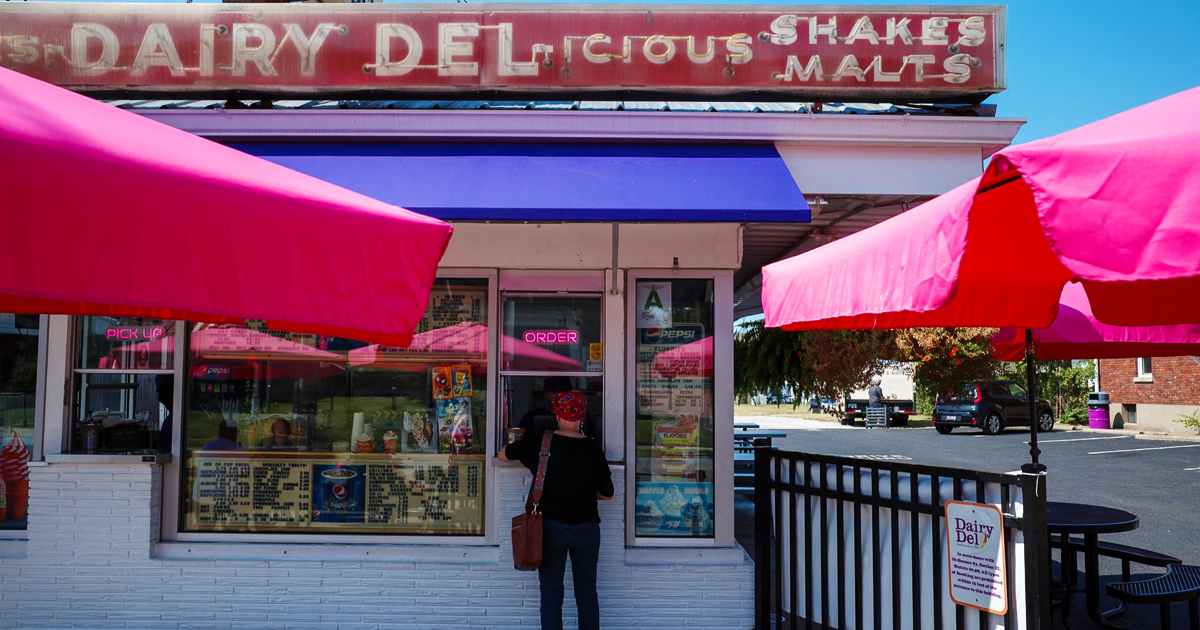 People Drive From All Over Kentucky To Eat At This Old-School Ice Cream ...