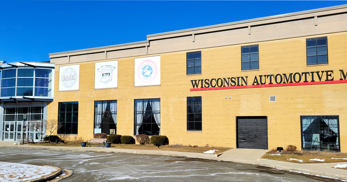 People Drive From All Over Wisconsin To See This Legendary Car Museum