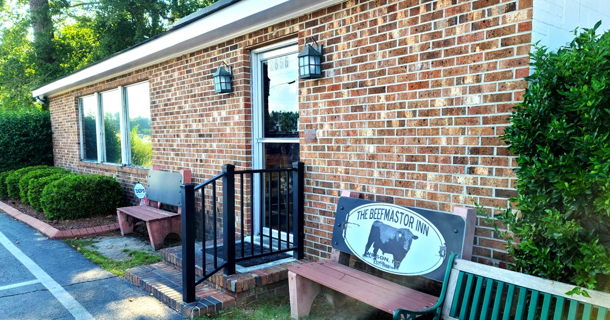 9 Legendary Steakhouses In North Carolina With Outrageously Delicious Food