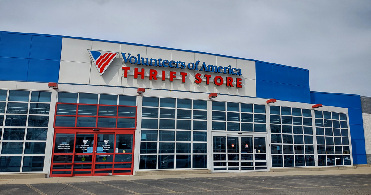 Michigan Locals Are Flocking This Gigantic Thrift Store That’s Almost ...