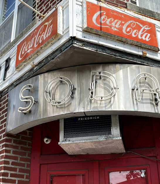 new york sundaes shop ftr