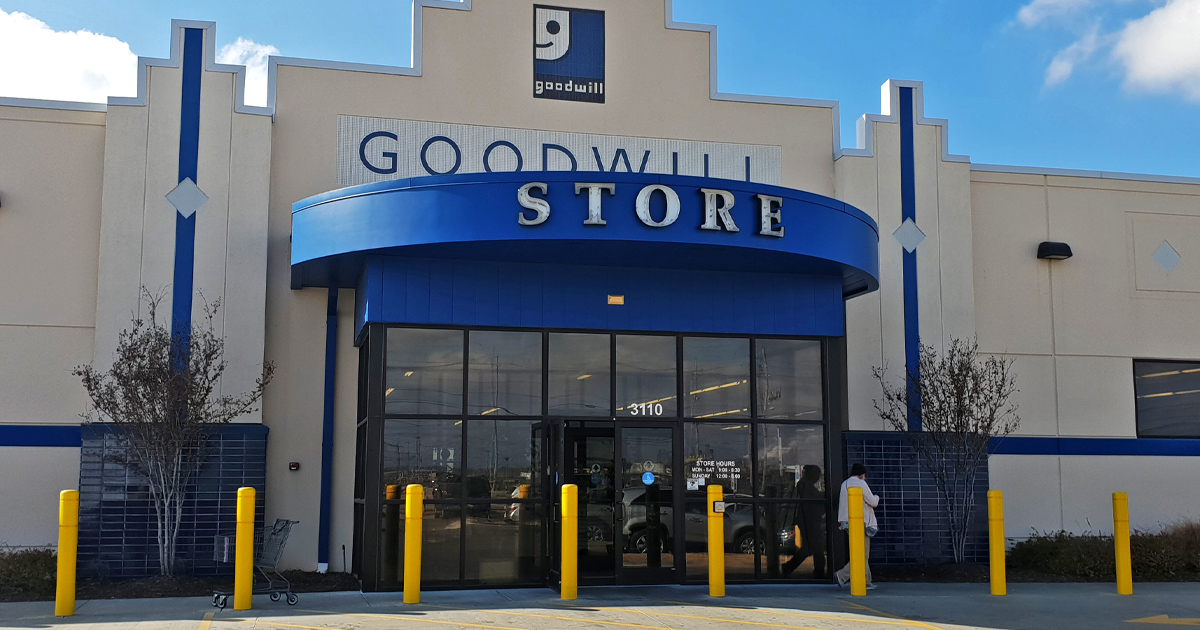 Oklahomans Are Swarming This Massive Thrift Store That’ll Make Your ...