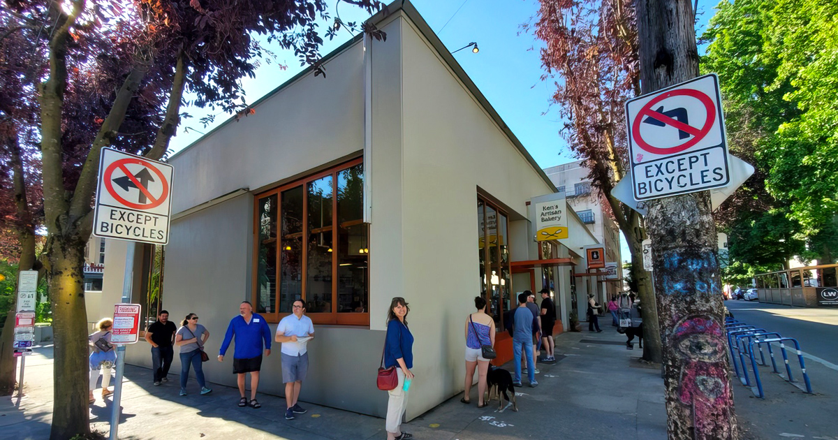 The Carrot Cake At This Homey Bakeshop In Oregon Is Out-Of-This-World ...
