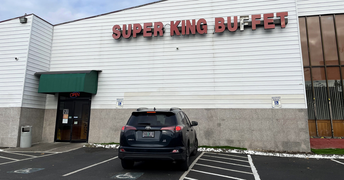 The Legendary All-You-Can-Eat Buffet In Oregon That Locals Can’t Stop ...